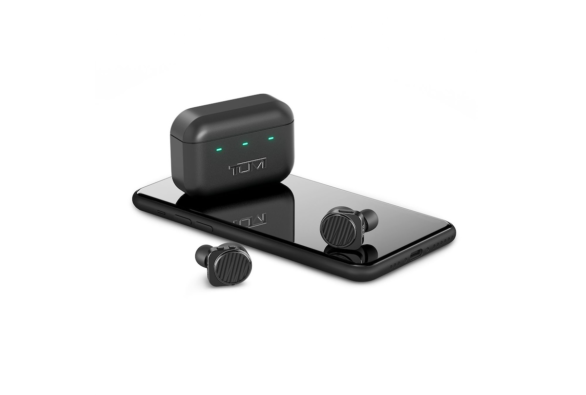 TUMI MW09 Earphones - Club For Man